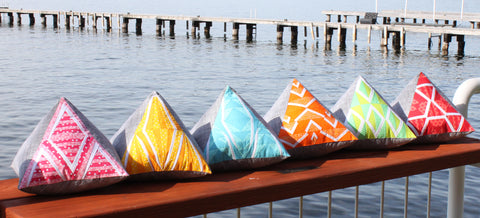 Paradox Point Pyramid Pillow Tutorial – Sassafras Lane Designs